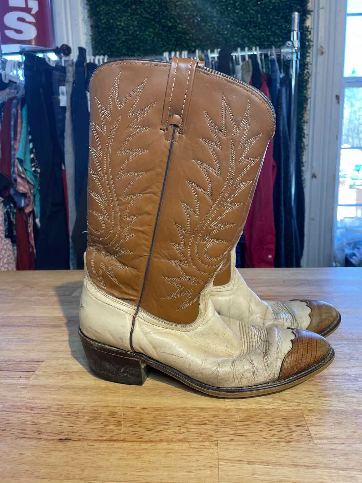 10 Acme Boots – HouseofConsignmentNY